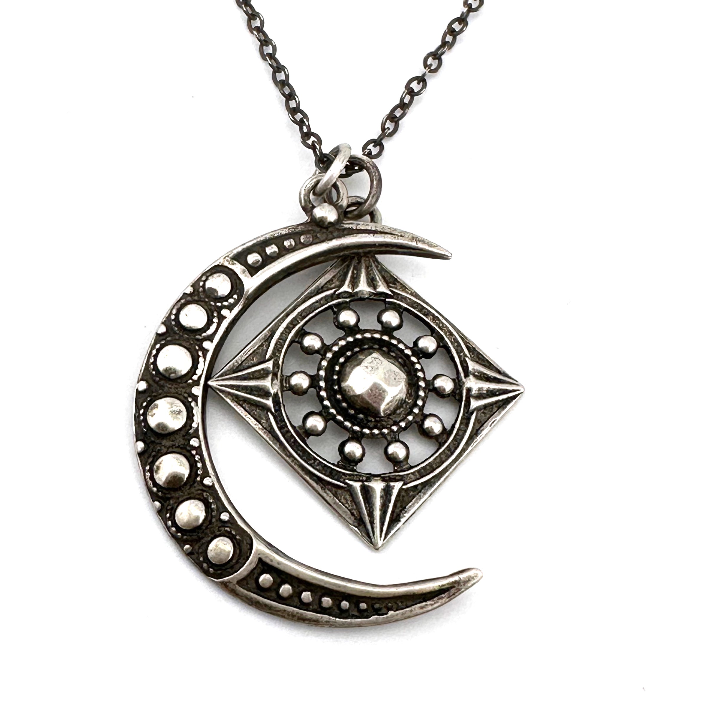 FOCUS MOON Necklace Set - Silver – Compass Rose Design