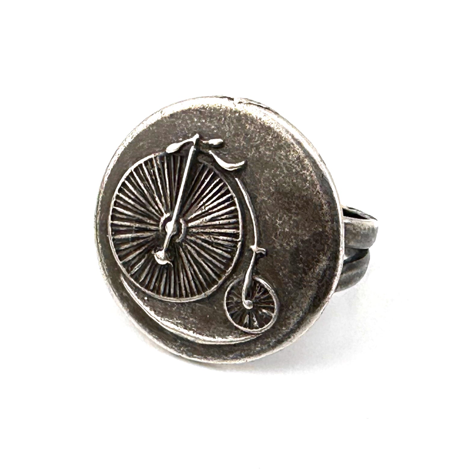 LARGE VINTAGE BICYCLE Ring - SILVER - size 7 1/2 – Compass Rose Design