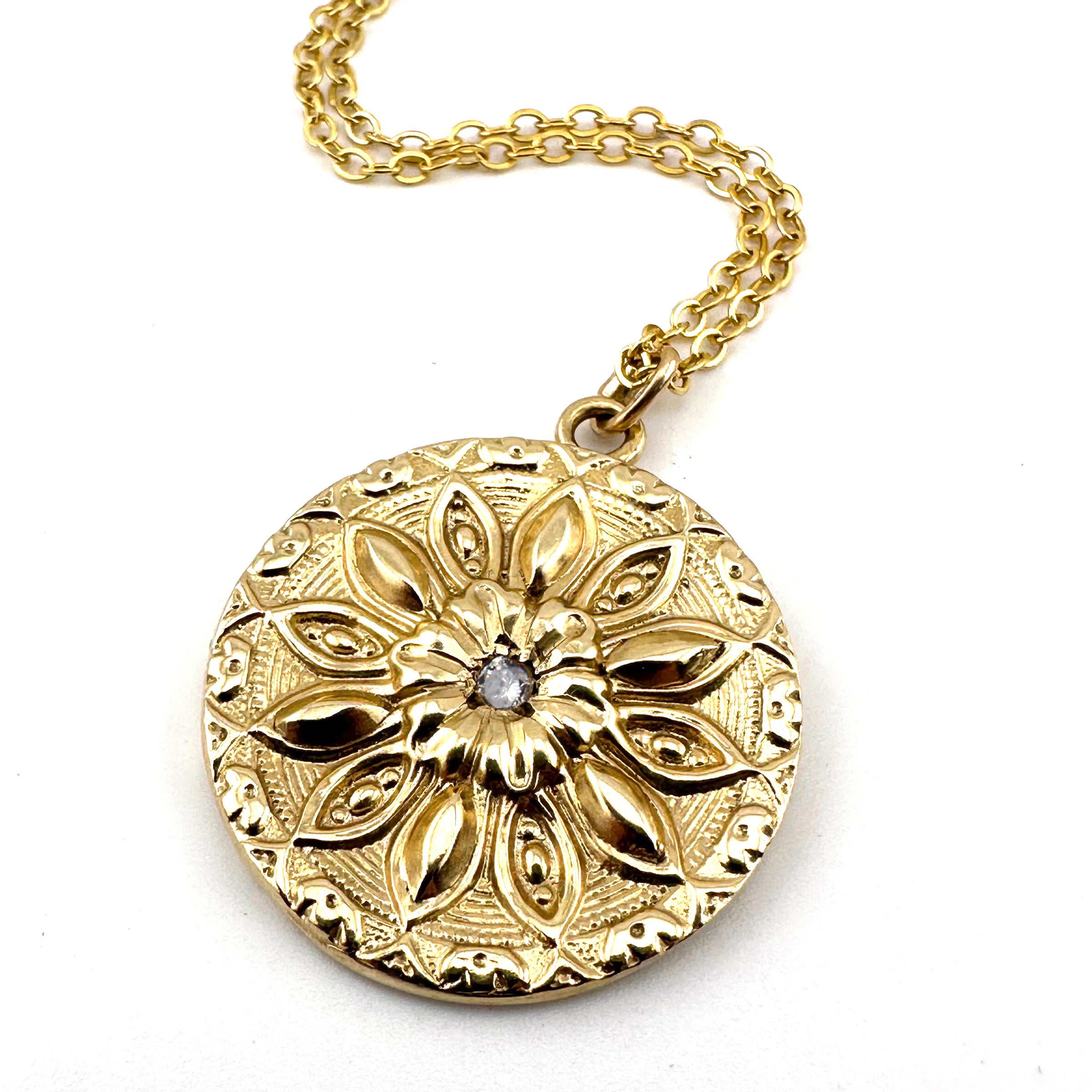RADIANCE Necklace - Gold – Compass Rose Design