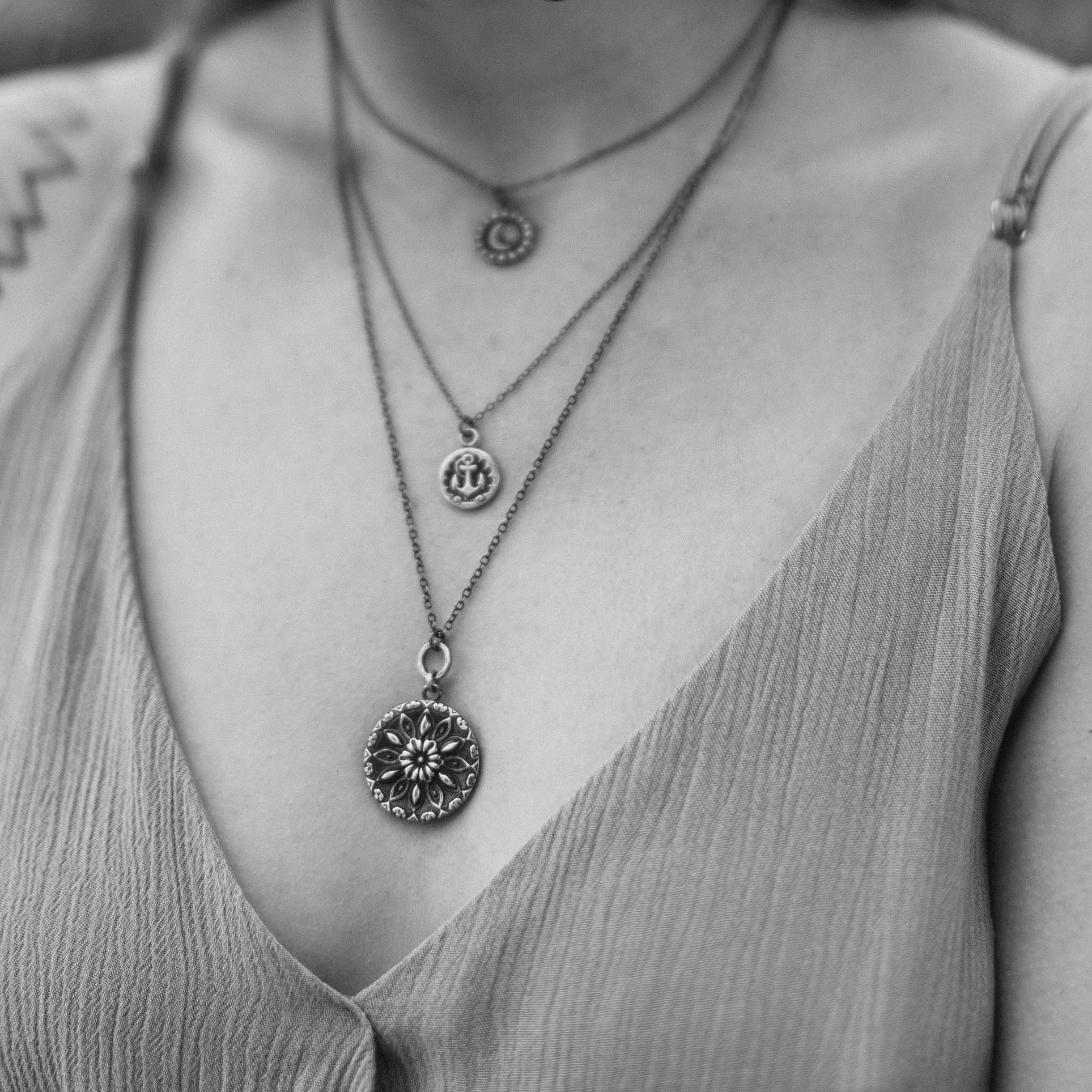 RADIANCE Necklace - Bronze – Compass Rose Design